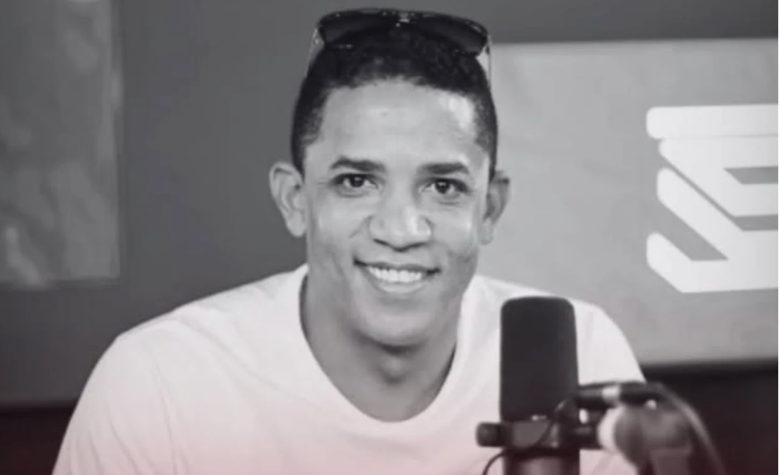 PERDIMOS AL PELOTERO OCTAVIO DOTEL EN JET SET